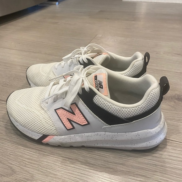 New Balance | Shoes | New Balance 09 Sneakers | Poshmark